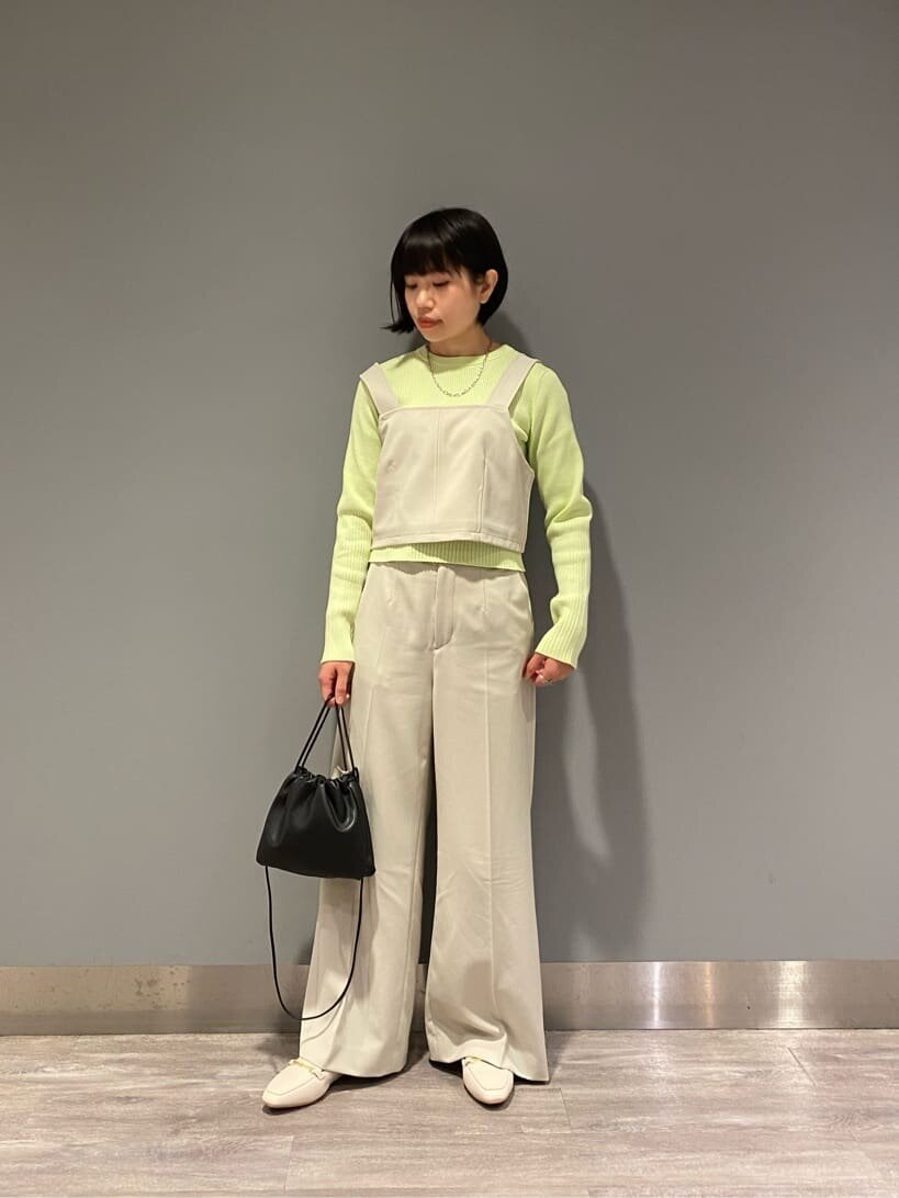 ビスチェのおしゃれな着こなし方とは？季節別のおすすめビスチェコーデ26選と着こなしのコツ - UAコラム／UA COLUMNS ...